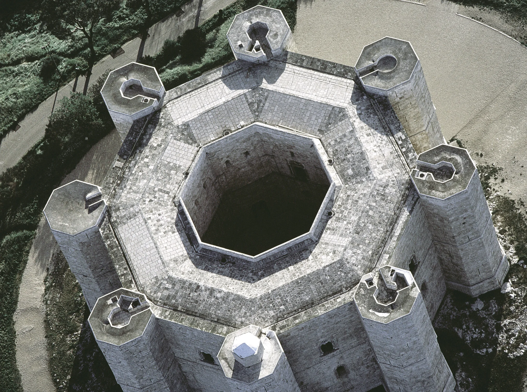 Die Krone Apuliens | Journal21