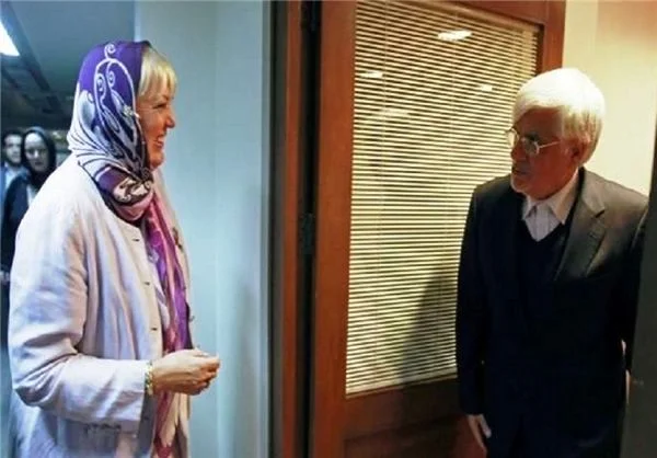 Claudias Kopftuch | Journal21