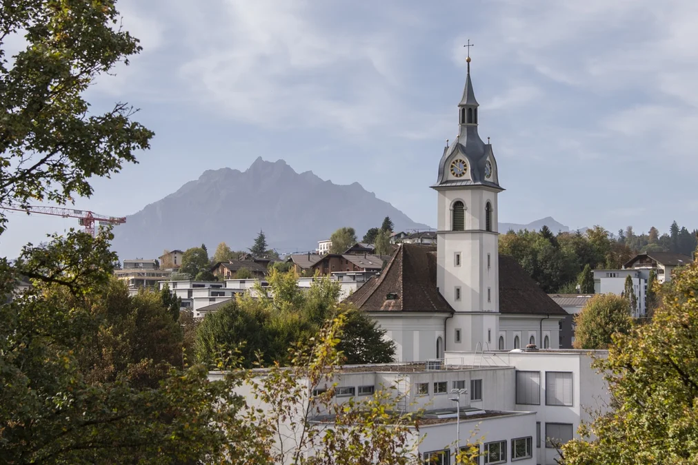 Geld und Geist in der katholischen Kirche | Journal21