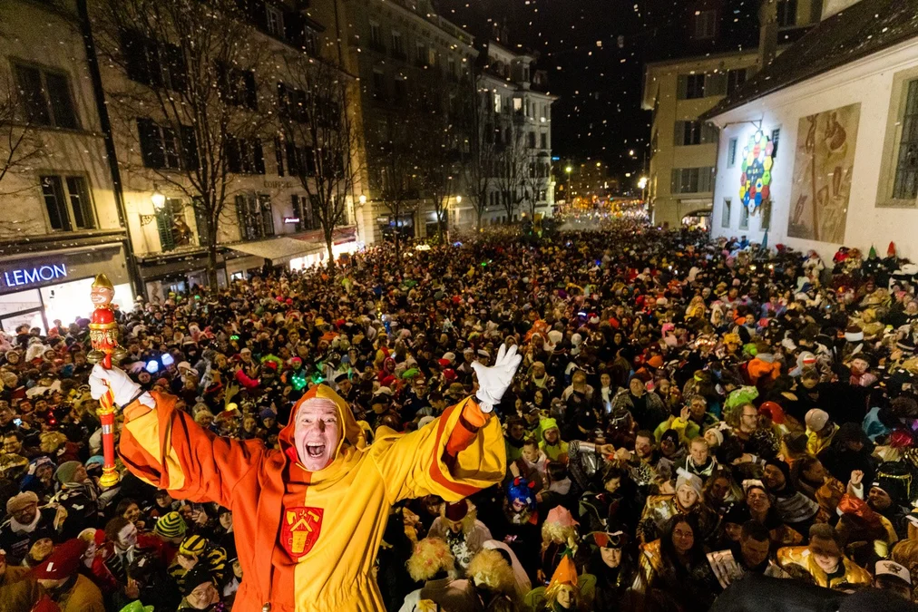 Urknall und Schmutziger Donnerstag in Luzern | Journal21